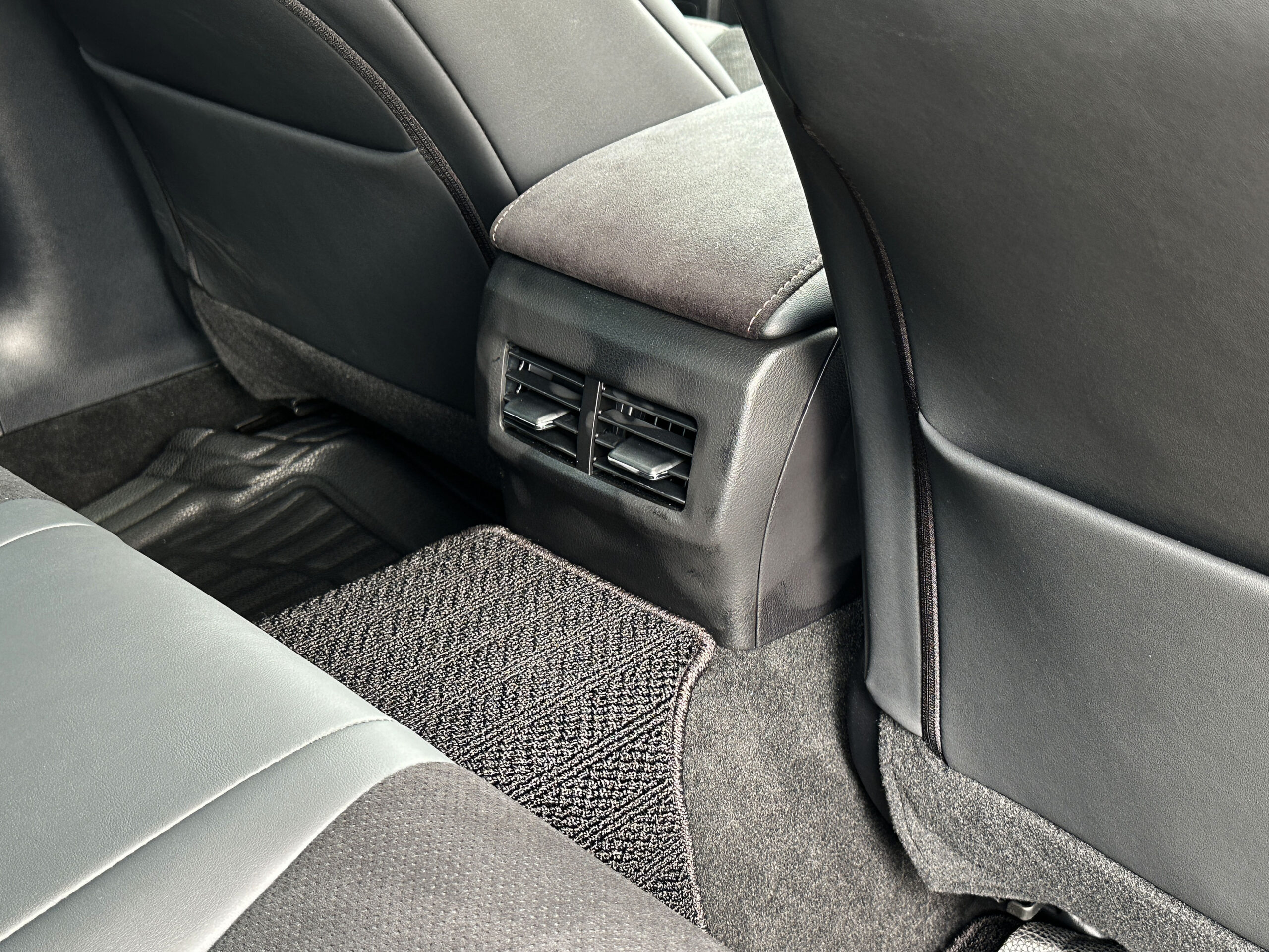 LEXUS IS500 F SPORT Performance First Edition - Ark Motor Company 横浜の外車 ...